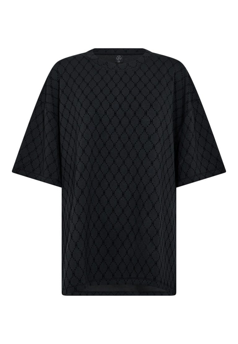 Butik Friis - Et unikt univers med mode, skønhed og små overraskelser